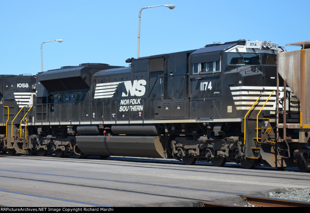 NS 1174